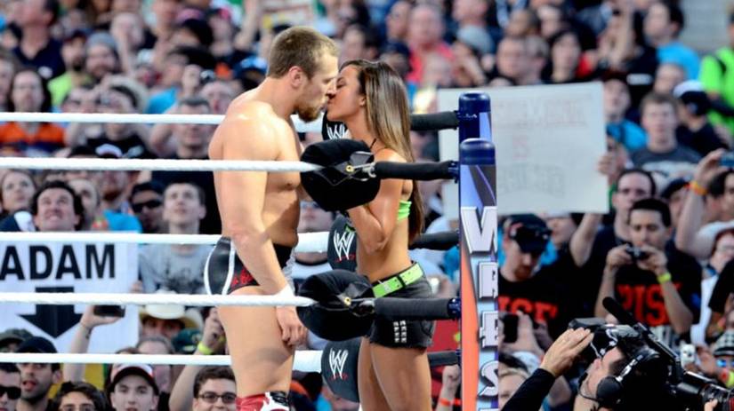 Top 15 Greatest AJ Lee Moments In WWE