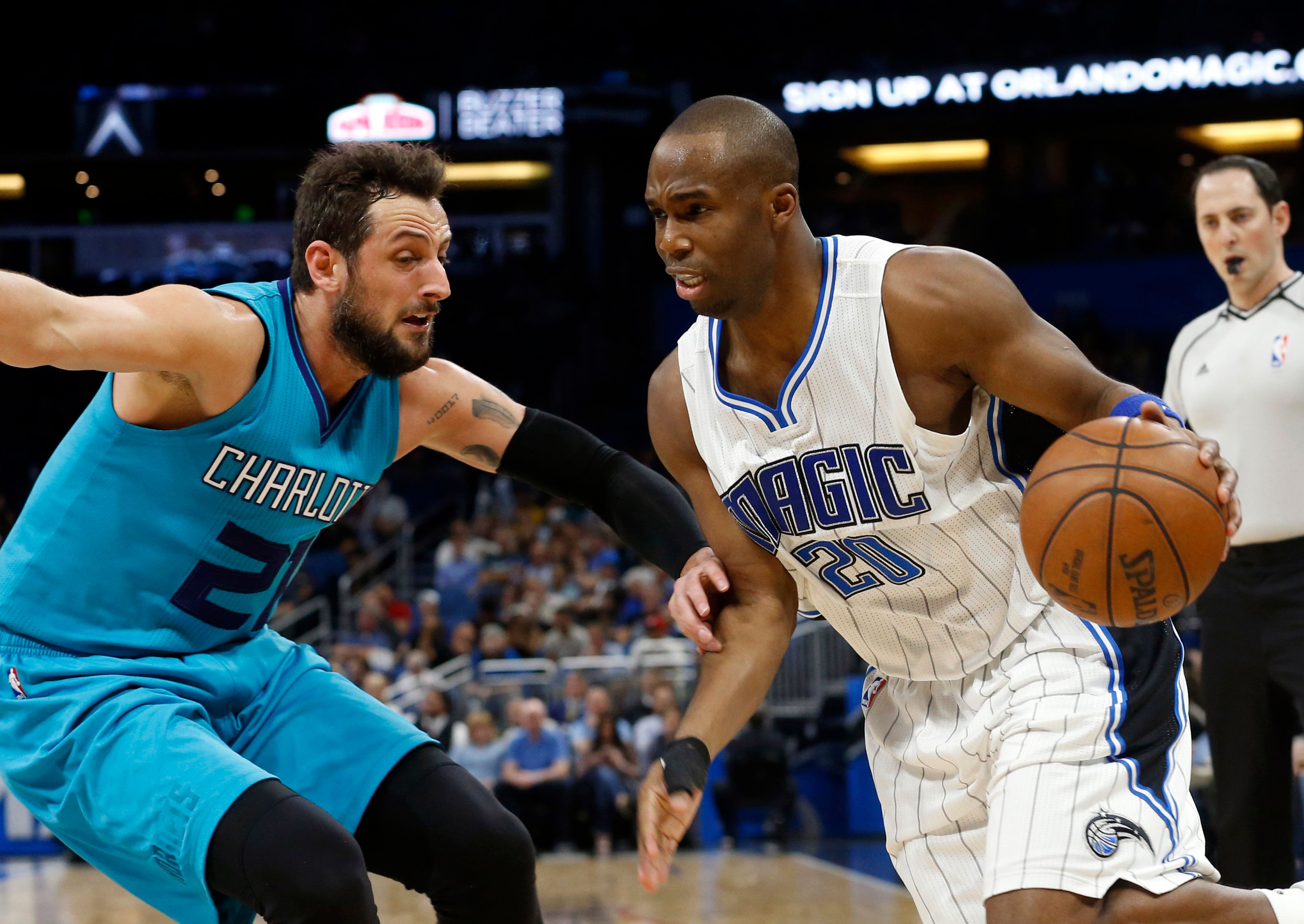 10 Biggest Suspensions In NBA History (& Why The Players Were Suspended)