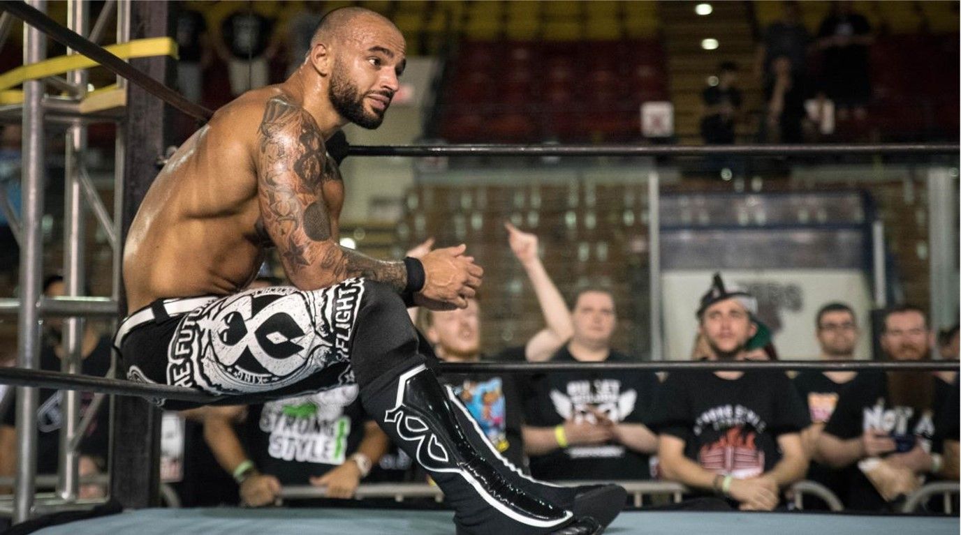 What These Wrestlers Look Like Without Their Mask On