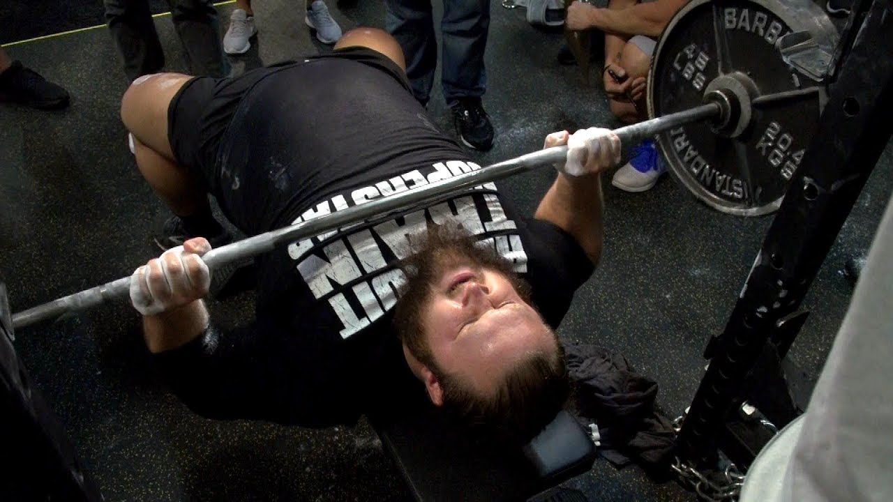 How Much Can WWE Stars Bench Press
