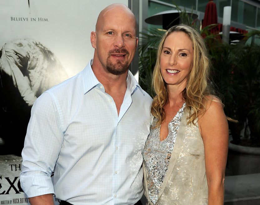 10 WWE Stars Who Married Way Too Many Times (And 5 Who Can't Even Get A ...