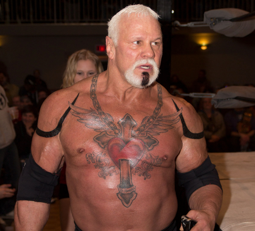 10 Former WCW Stars Who Look Totally Different Now (And 10 Exactly The ...