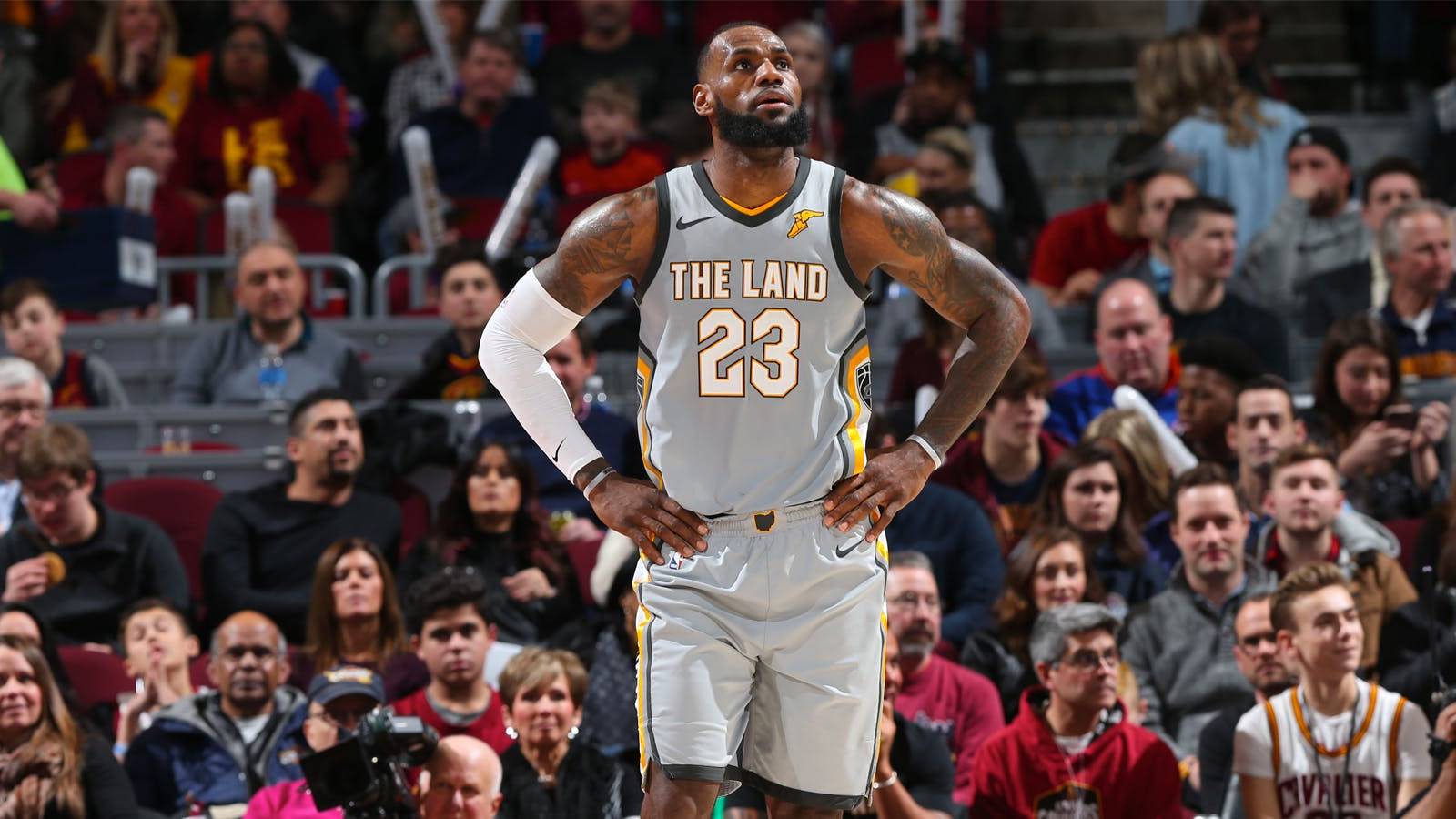 Names The Lakers Should Target to Join LeBron James