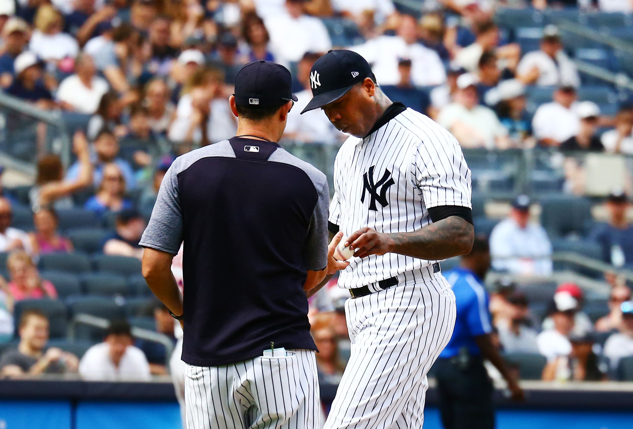 Aroldis Chapman Booed By New York Yankees Fans After Horrible Game