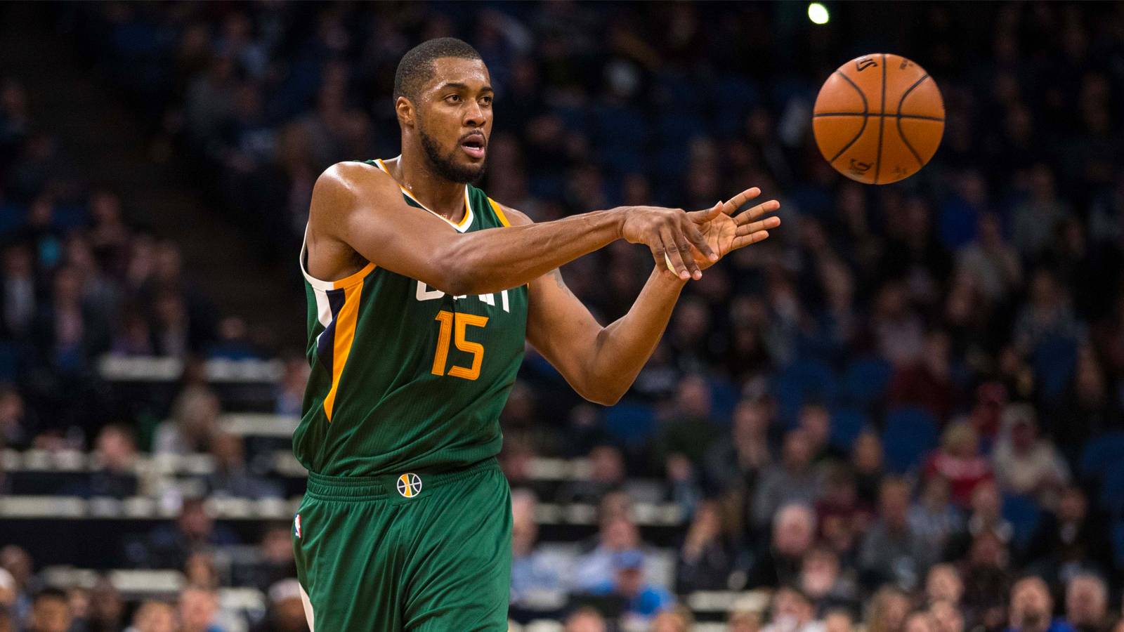 Derrick Favors Signs Short-Term Deal To Stay With Utah Jazz