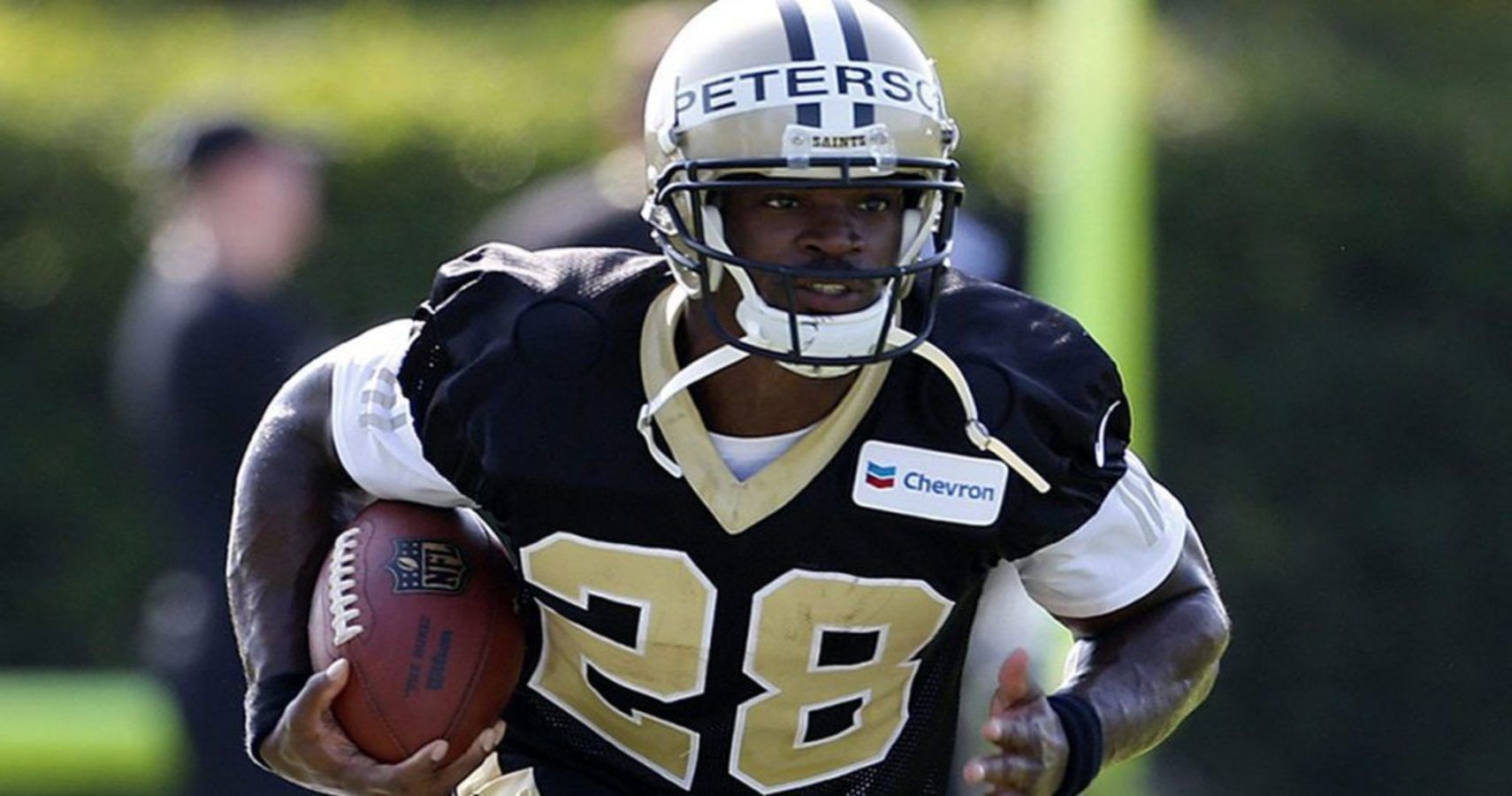 Redskins Solve Running Back Hole With 33-Year-Old Adrian Peterson