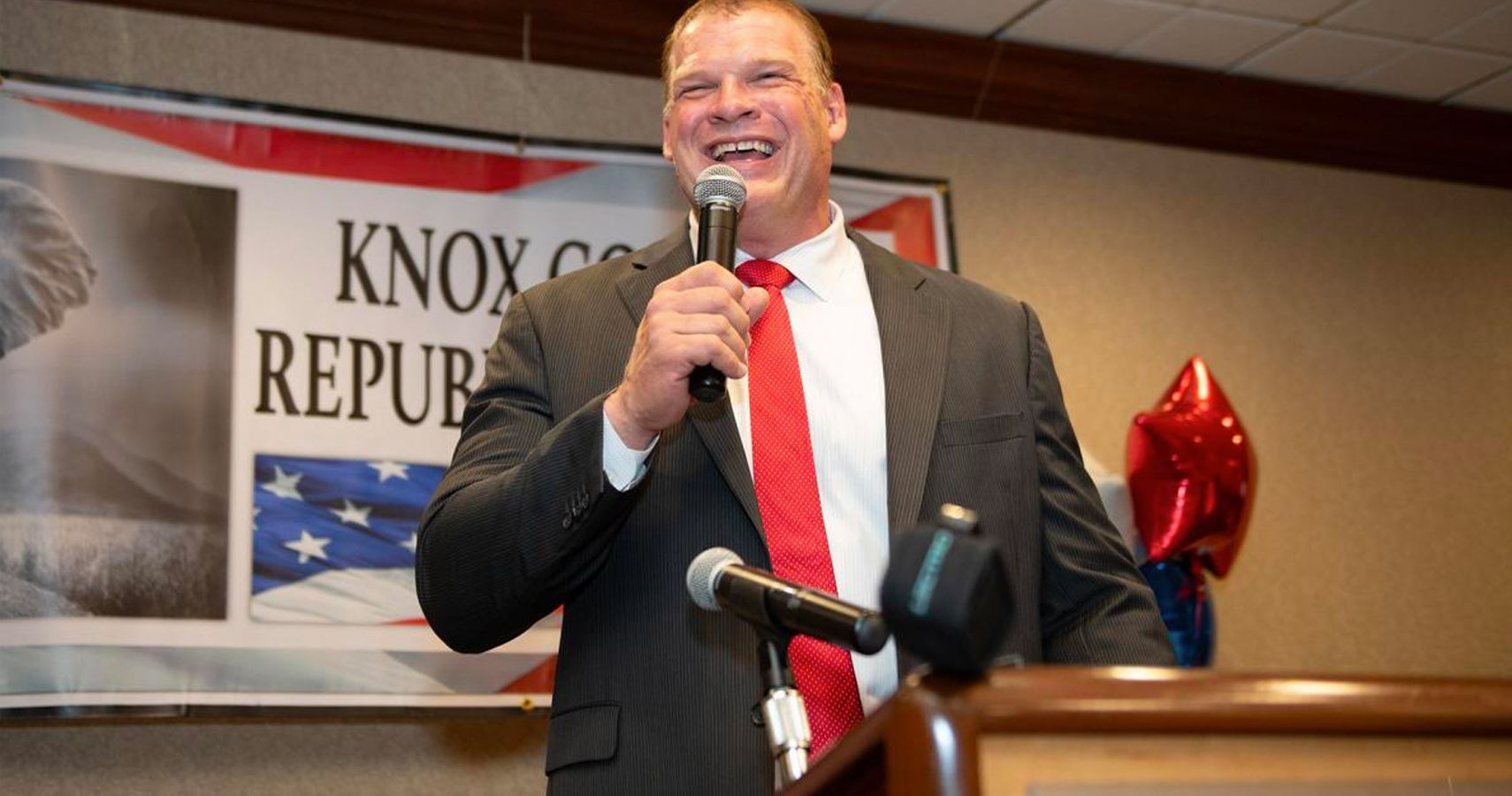 Kane Reveals Emotional Text From Vince McMahon After Mayoral Win