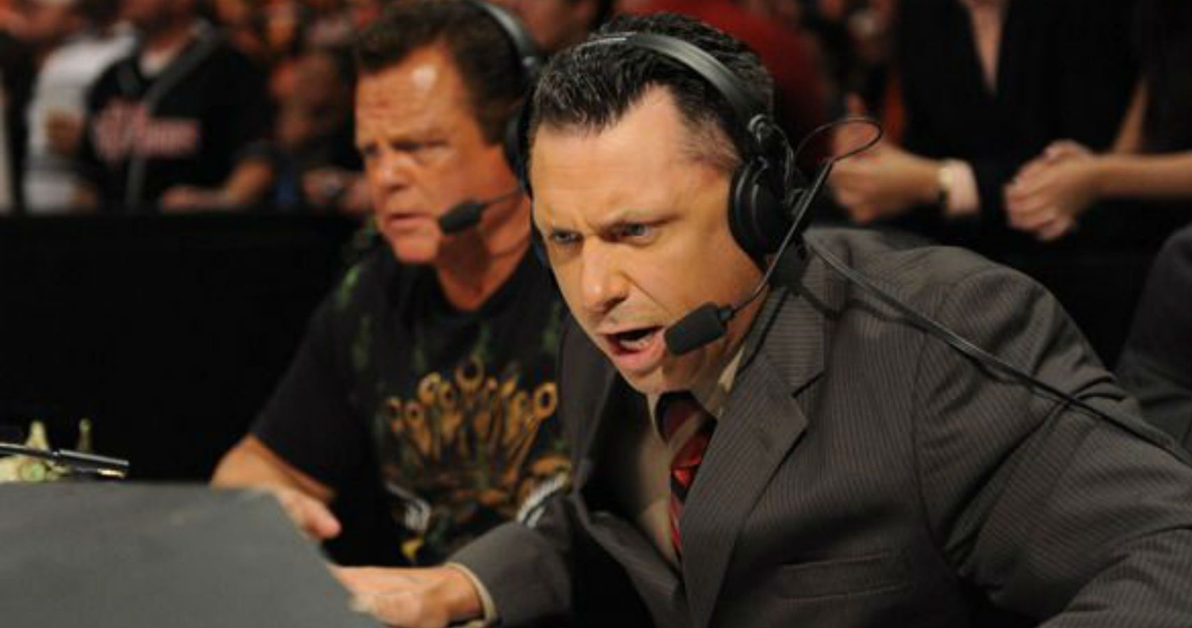 Remember When: Michael Cole Randomly Screams “Help” On SmackDown Commentary