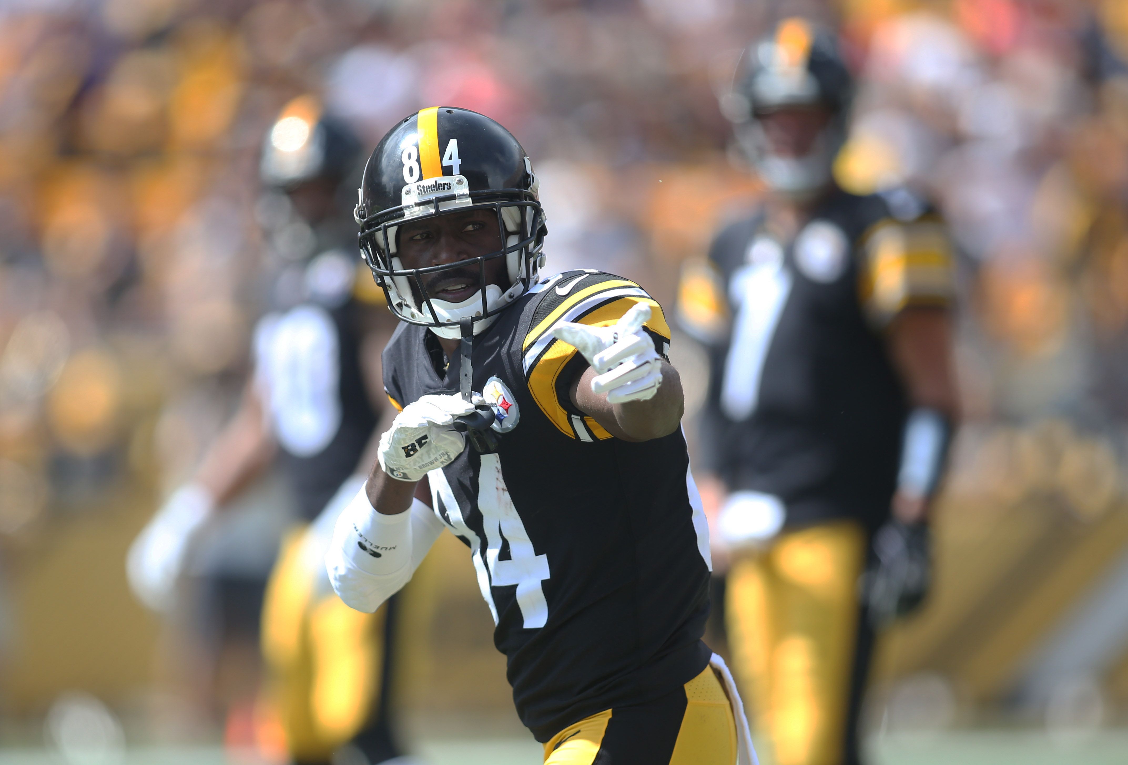 Antonio Brown Explains His Sideline Meltdown In Angry Rant About Steelers