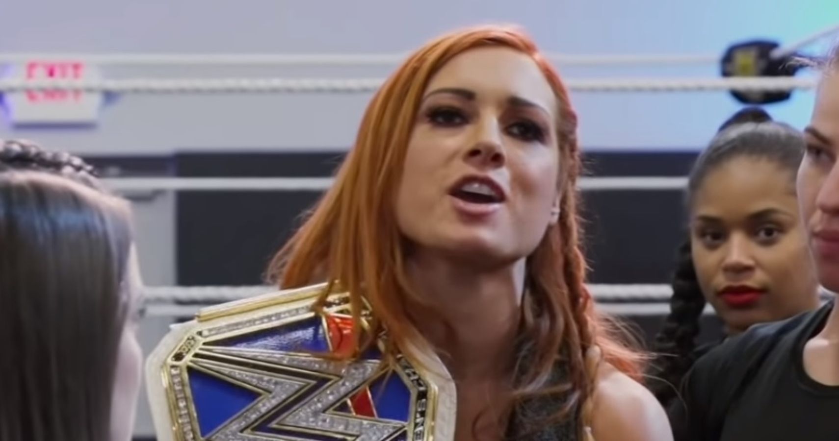 SmackDown Winners & Losers: Lynch Disgraces Her Roots