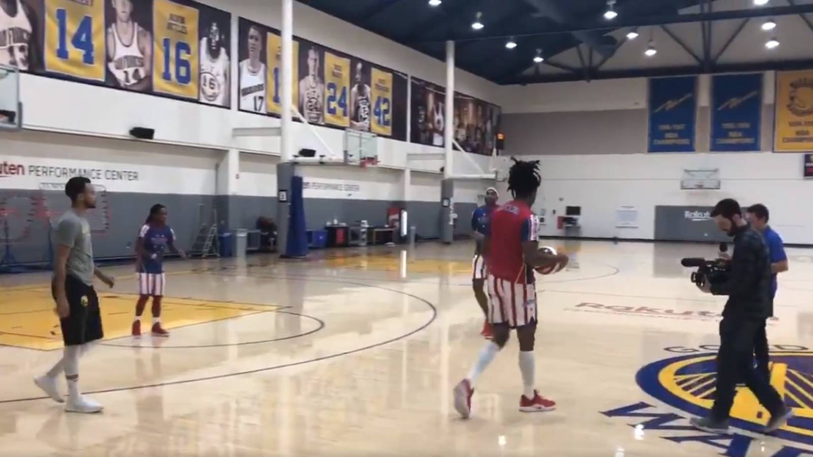 Steph Curry Shoots Hoops With Harlem Globetrotters [Video]