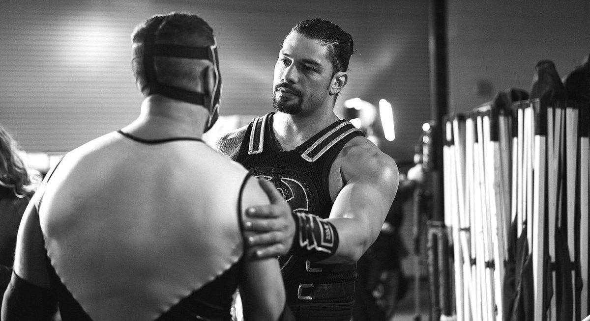 10 WWE Superstars Who Hide Away Backstage (And 10 Who Are Locker Room ...