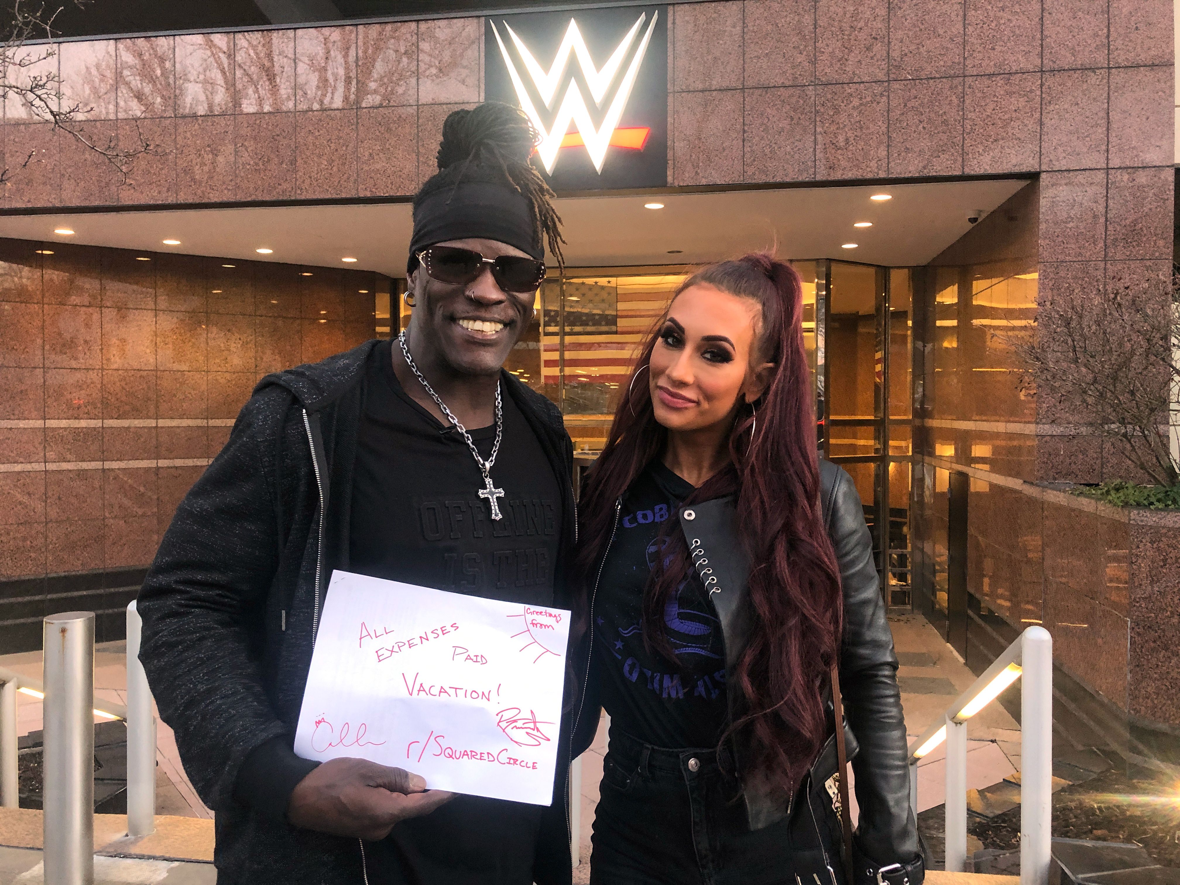 10 Wrestlers On The Roster Vince Is Down On And 10 On His Good Side