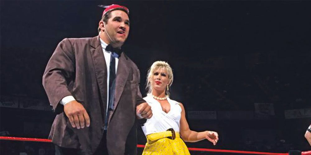 10 WWE Wrestlers You Forgot Had Multiple Gimmicks During The Attitude Era