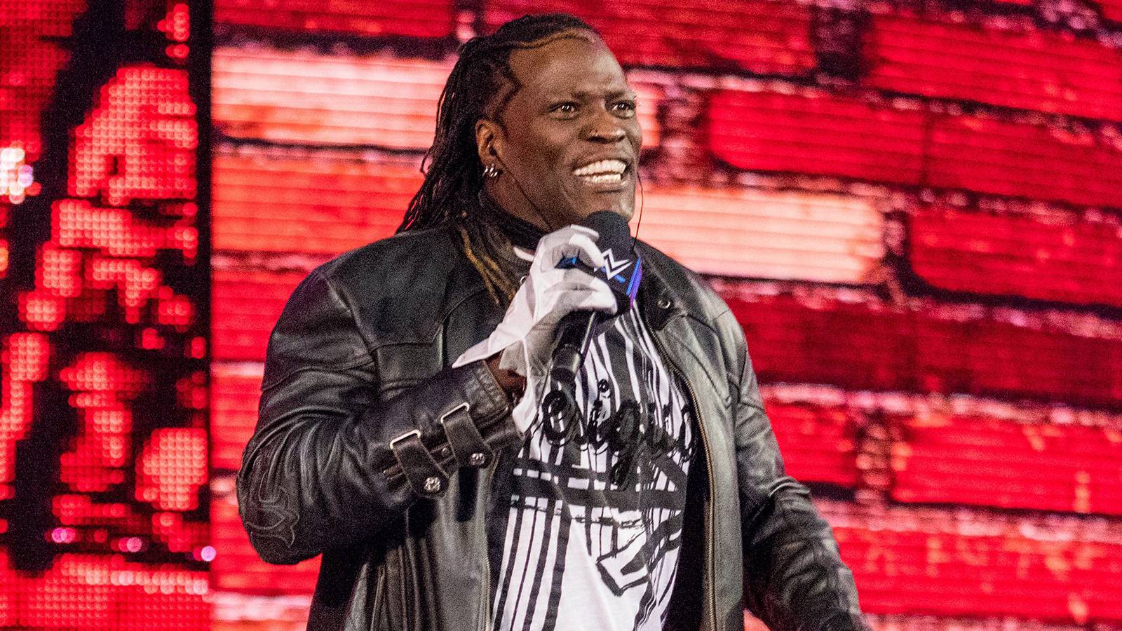 What's Up: 10 Reasons Why R-Truth Is The WWE's Most Underrated Performer