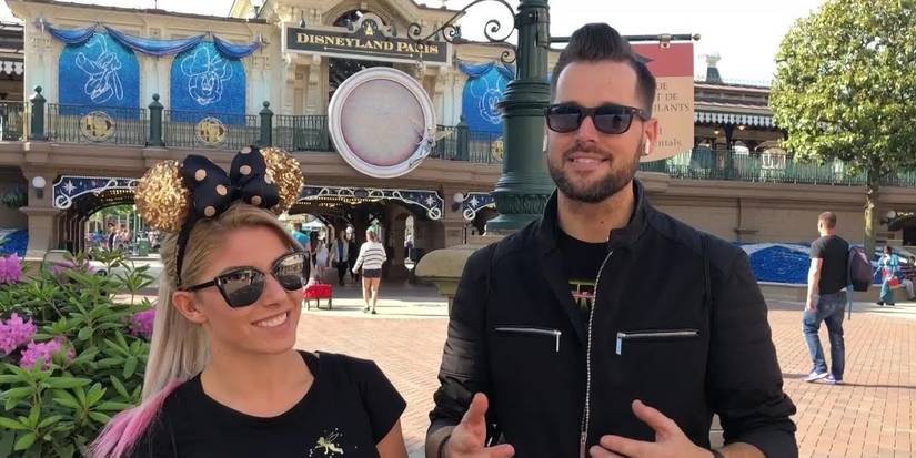 10 Things WWE Fans Should Know About Raw Announcer Mike Rome