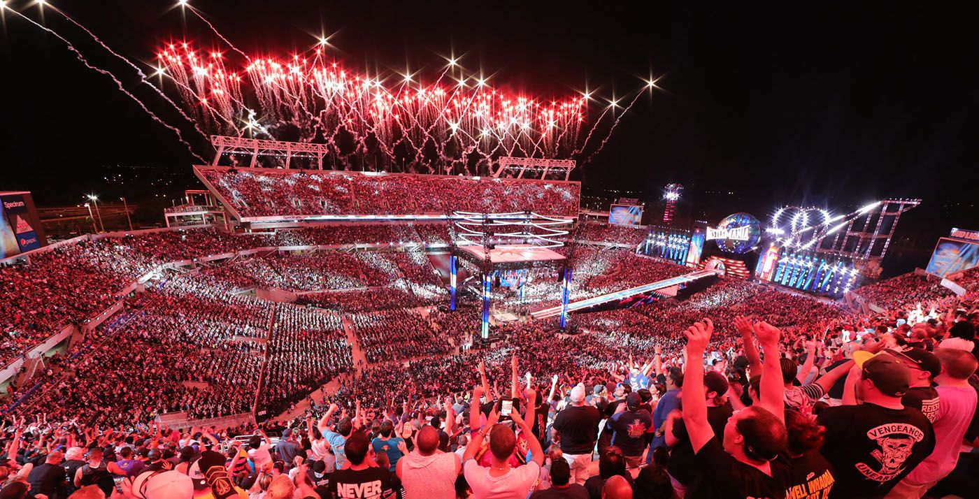 10 Crowds That Make Any Wrestling Event Better