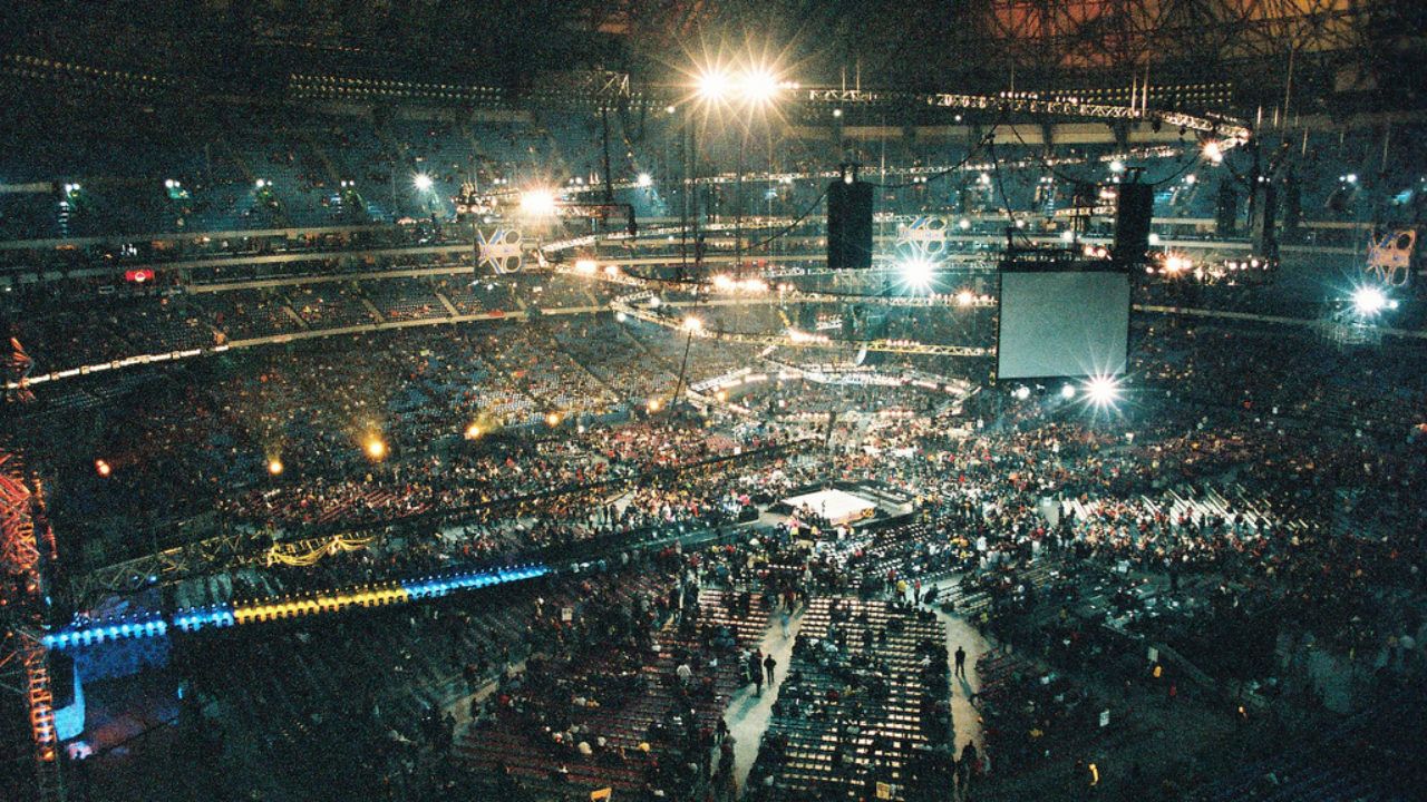 10 Crowds That Make Any Wrestling Event Better