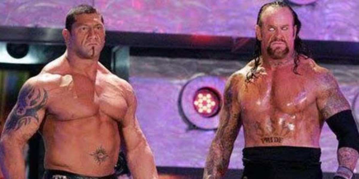 5 Reasons Why Triple H Is The Best Rival Of Batista's Career (& 5 Why It's Undertaker)