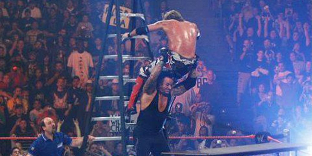 5 Reasons The Tombstone Is Undertaker's Best Finisher (& 5 Why It's The ...