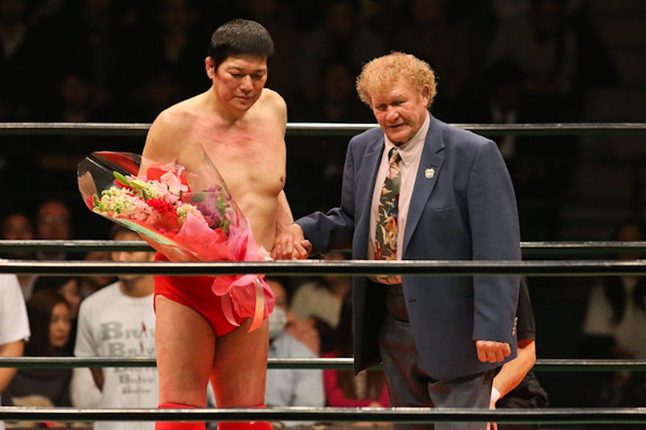 10 Best Wrestlers to Use the Choke Slam, Ranked