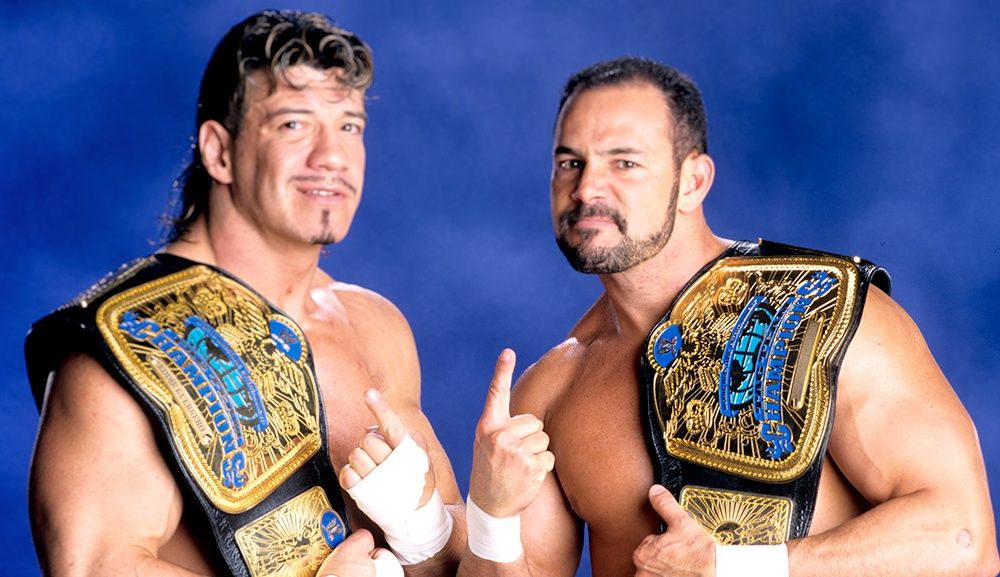 WWE: 10 Teams That Defined The 2000s