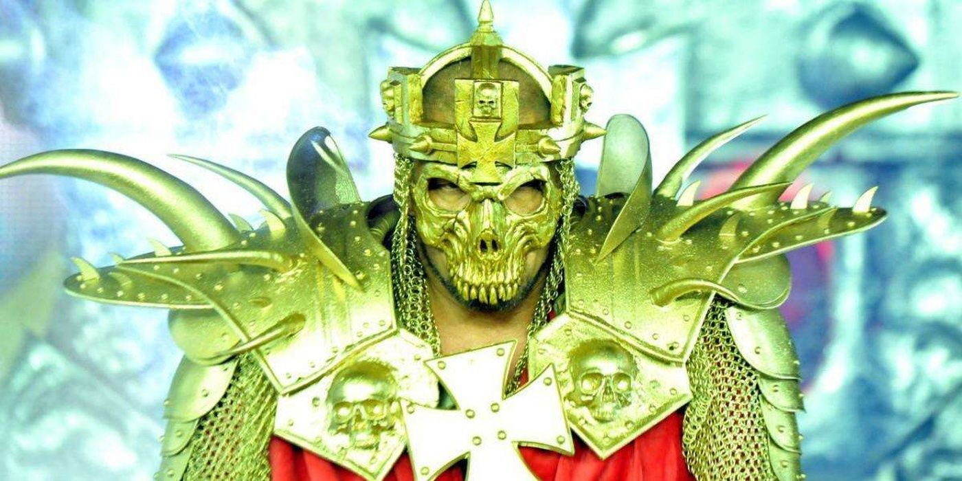 10 Best Looks Of Triple H's Career, Ranked