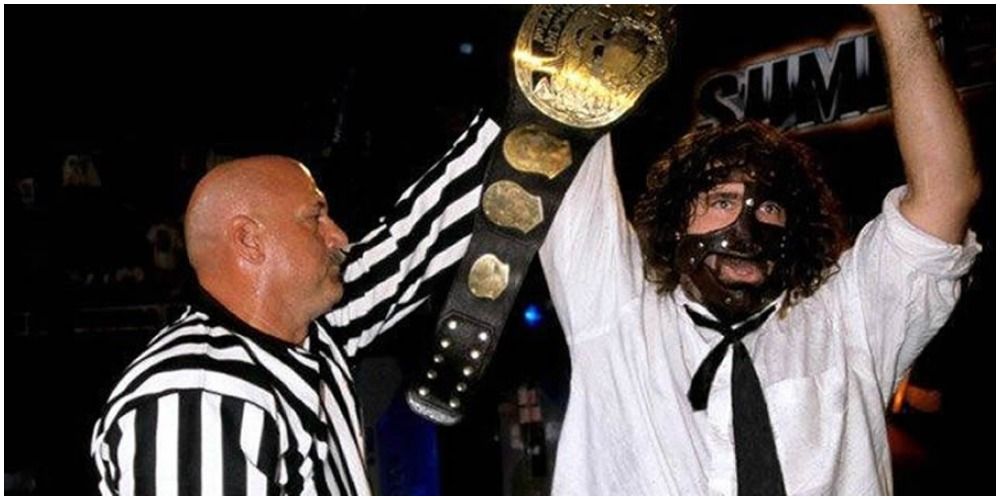 10 Superstars Who Were WWE Champion...For One Day Or Less