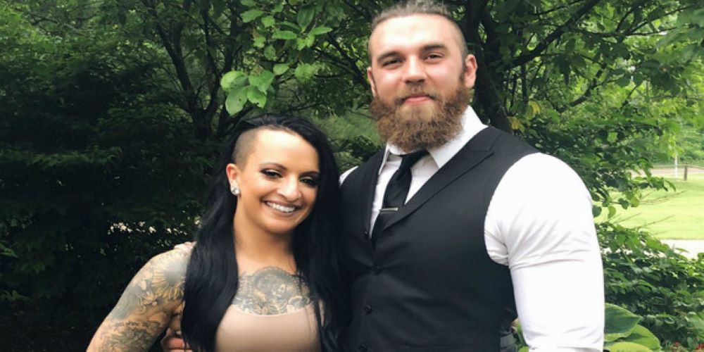 10 Real-Life Wrestling Couples That Work For Different Promotions