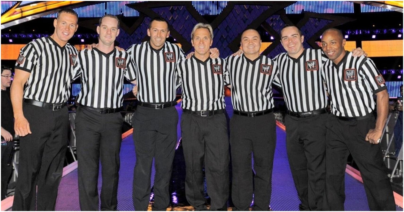 10 Heel Tactics That Wrestling Referees Always Fall For