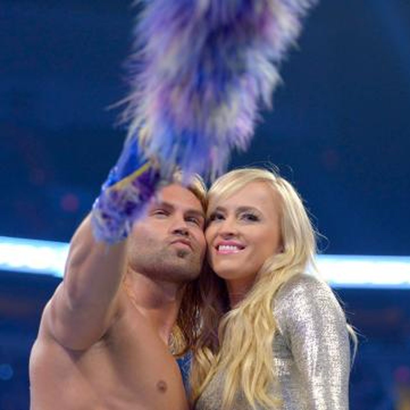 10 Romantic Storylines That WWE Dropped Out Of Nowhere