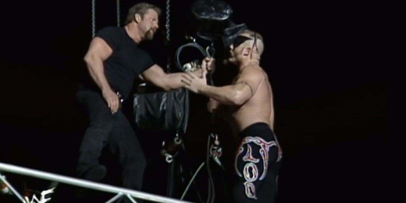 WWE: 10 Most Cringe Moments Of The Attitude Era