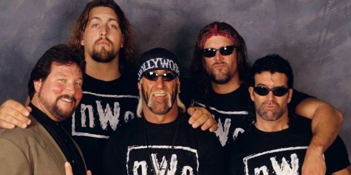 5 Ways The nWo Was The Top Stable Of The '90s (& 5 Ways It Was DX)