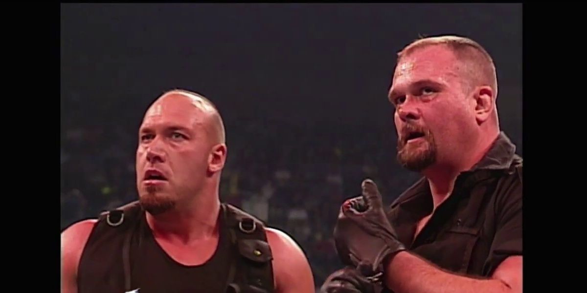 10 WWE Wrestlers From The Attitude Era That Disappeared Into Oblivion