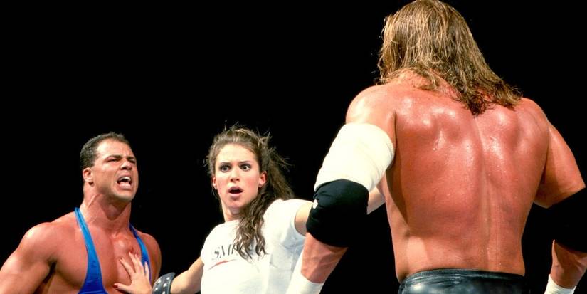 A Complete Timeline Of Triple H & Stephanie McMahon's Relationship In WWE