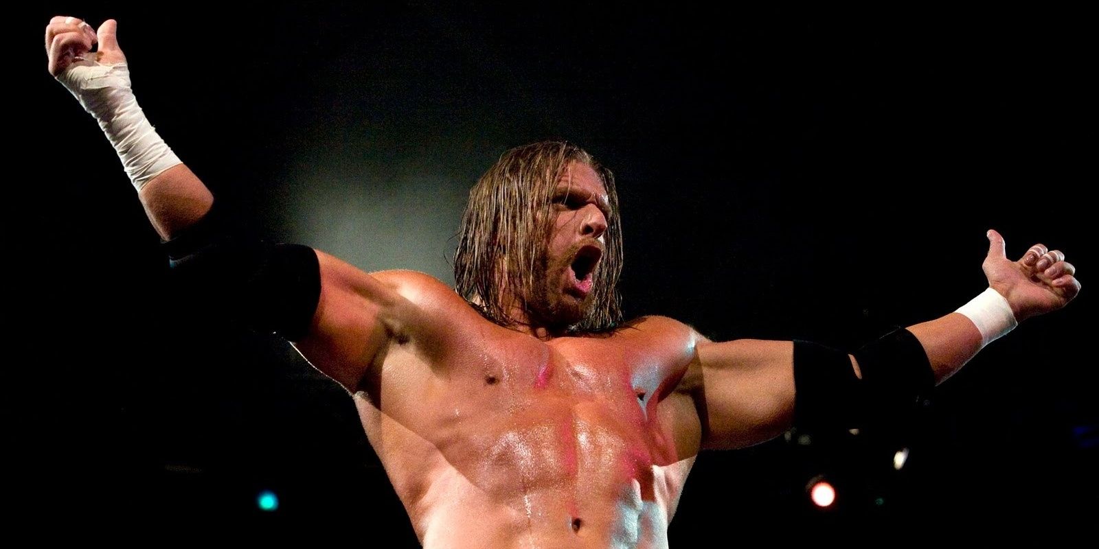 Triple H's 5 Biggest Heel Acts (& His 5 Most Heroic Babyface Ones)