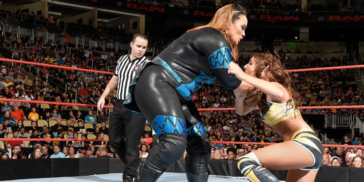 10 Wrestlers You Totally Forgot Competed On WWE Raw