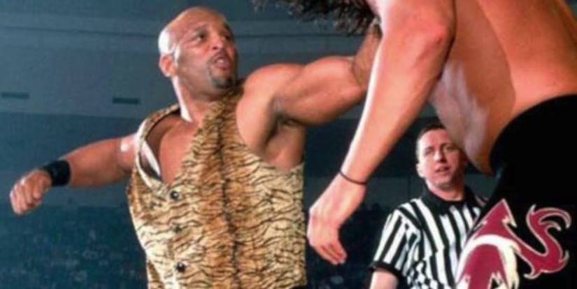 10 Wrestlers You Never Realized Had A WCW Title Shot