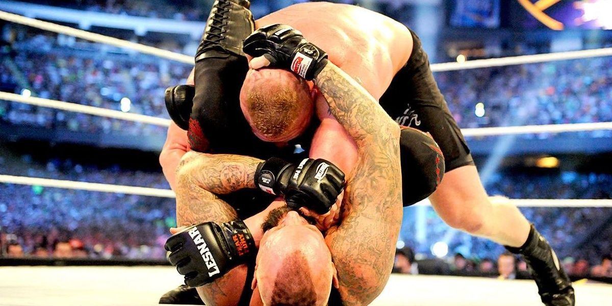 10 Pro Wrestling Submissions (That Are Also Used In MMA)