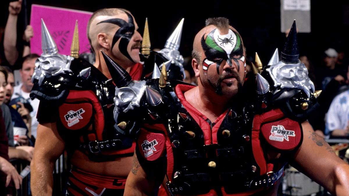 5 Ways The Legion Of Doom Was Best In WWE (& 5 Ways They Were In WCW)