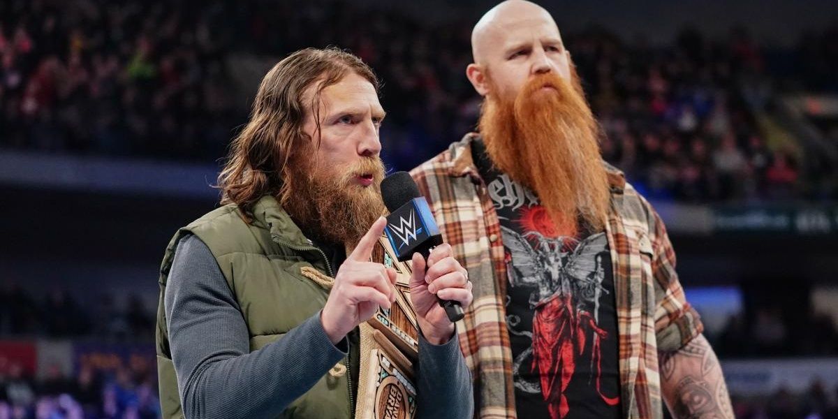 Roman Reigns With Paul Heyman & 9 Other Unlikely WWE Alliances