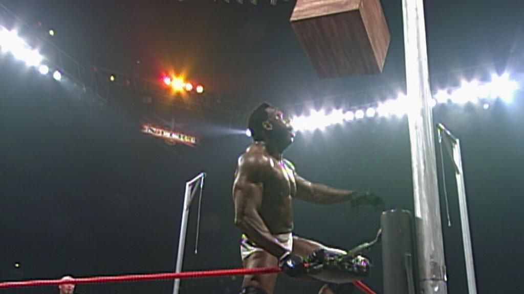 5 Best "On A Pole" Matches In Wrestling History (& 5 Worst)