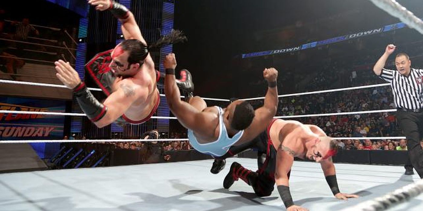 The Doomsday Device & 9 Other Of The Best Tag Team Finishers Ever