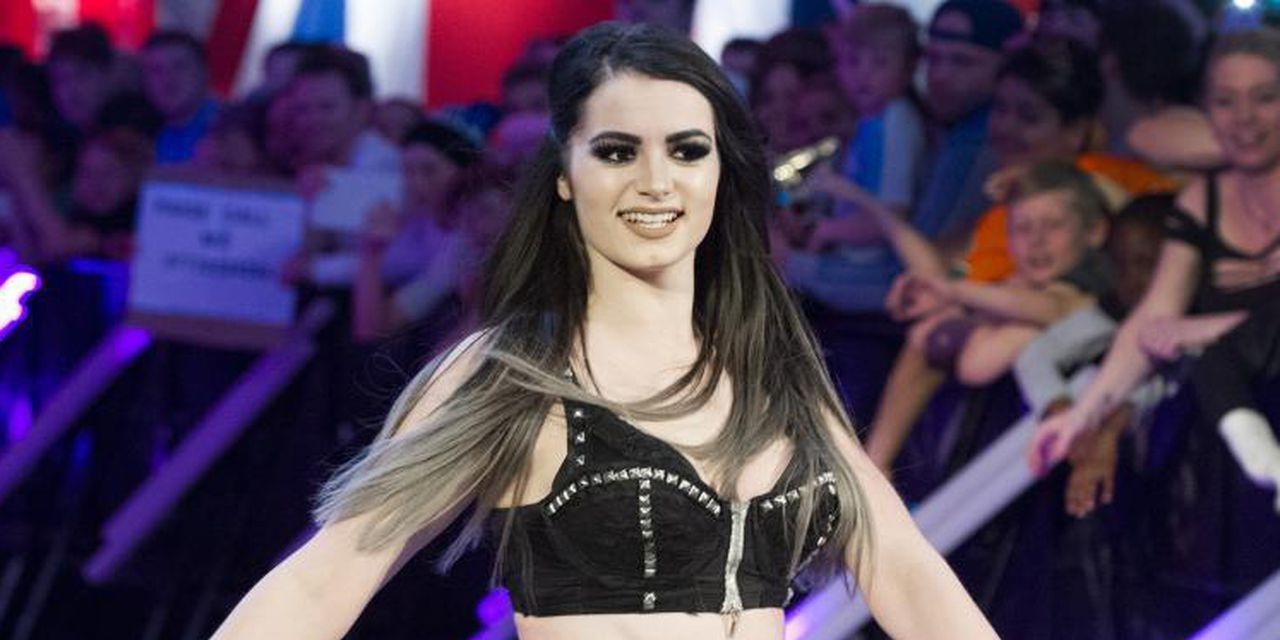 9 Backstage Stories About Paige That We Can't Believe