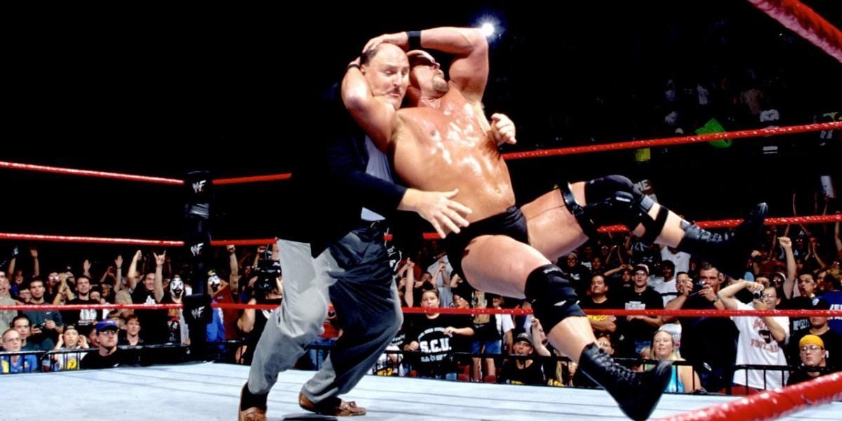 10 Backstage Stories About Michael Hayes We Can't Believe