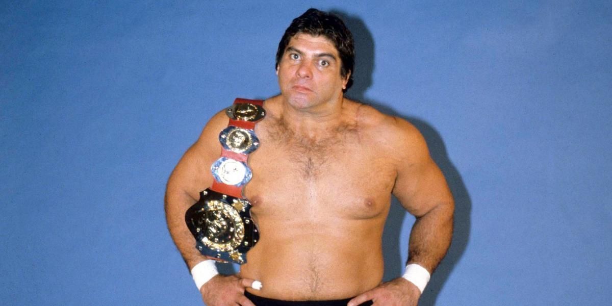 10 WWE Wrestlers From The Golden Era That Disappeared Into Oblivion