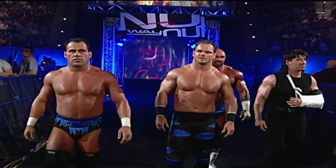 10 Things About WWE In 2000 That Make No Sense