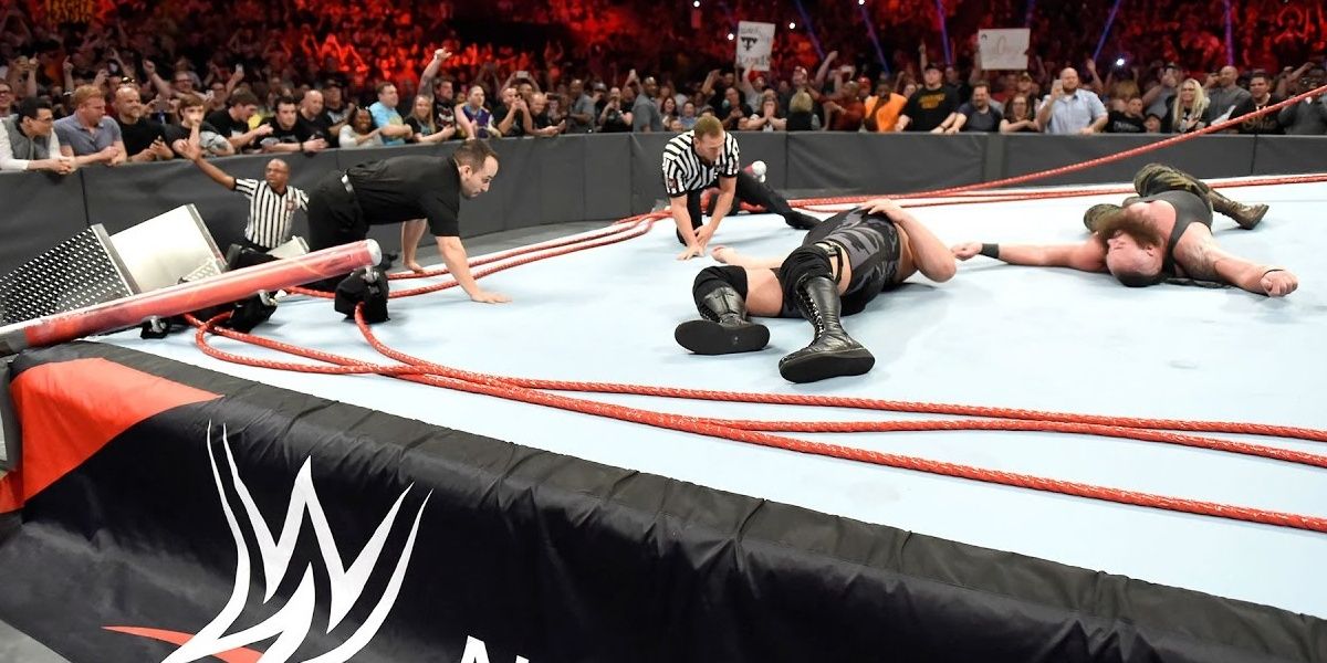 10 Things We Can't Believe Never Happened In A Royal Rumble Match