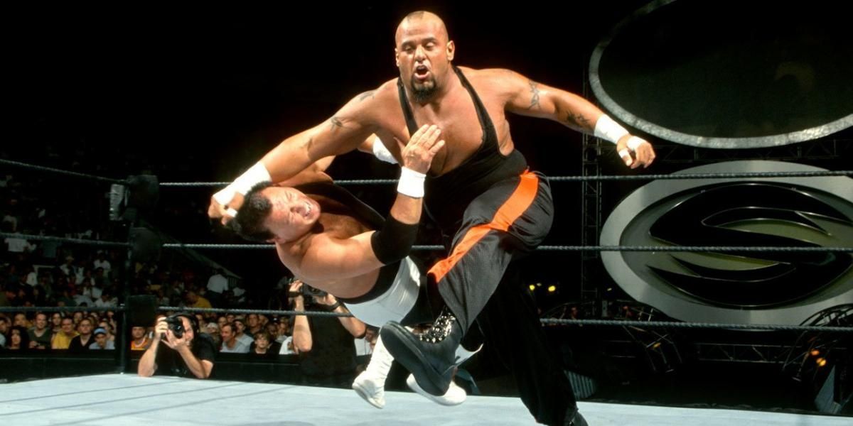 10 Things About WWE In 2000 That Make No Sense