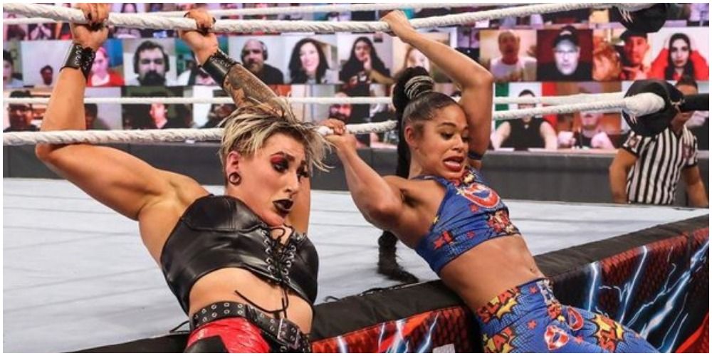 5 Ways Rhea Ripley & Bianca Belair Are Similar (& 5 Ways They're Different)